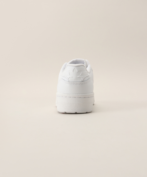 adidas（アディダス）の「adidas/アディダス RIVALRY LOW FV4225（スニーカー）」 - WEAR