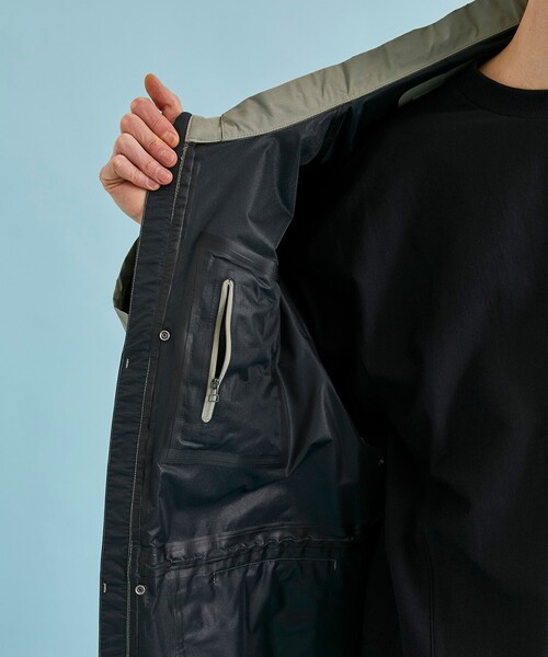 A + TOKYO（エープラストウキョウ）の「TOKYO TEX 2WAY3レイヤーマウンテンコート〈防水・撥水・防風・透湿〉（ステンカラー ...