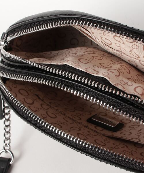 Guess（ゲス）の「MCCLAIN Mini Dome Crossbody（ショルダーバッグ）」 - WEAR