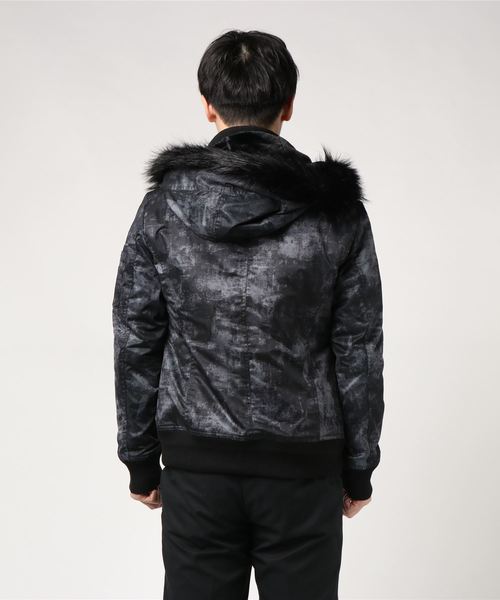 SHELLAC（シェラック）の「セマンティックデザイン/semantic designxSHELLAC サーモライト総柄N2Bアウター（ミリタリージャケット）」 - WEAR