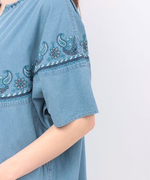 Rico ライトデニムペイズリー刺繍ワンピース（ワンピース）｜チチカカ