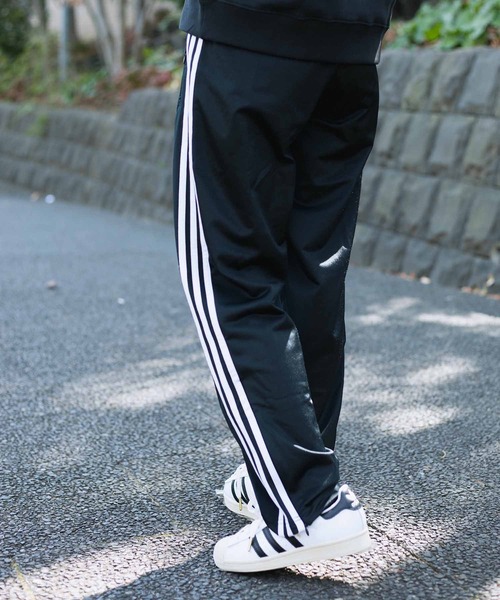 adidas Originals（アディダスオリジナルス）の「adidas FIREBIRD TRACK PANTS GN3517 ...