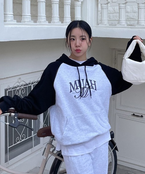 muahmuah（ムーアムーア）の「A'GEM/9 × .kom 『muah muah/ムーアムーア』 MUAH AUTHENTIC ...