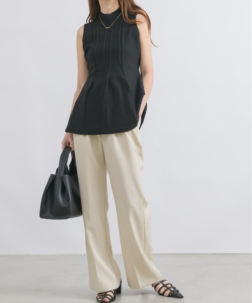 NEUNA（ヌナ）の「【1枚で決まる高見えトップス。】ウエストボリュームラインフリルノースリーブトップス（Tシャツ/カットソー）」 - WEAR