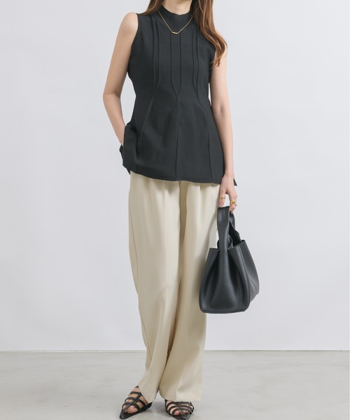 NEUNA（ヌナ）の「【1枚で決まる高見えトップス。】ウエストボリュームラインフリルノースリーブトップス（Tシャツ/カットソー）」 - WEAR