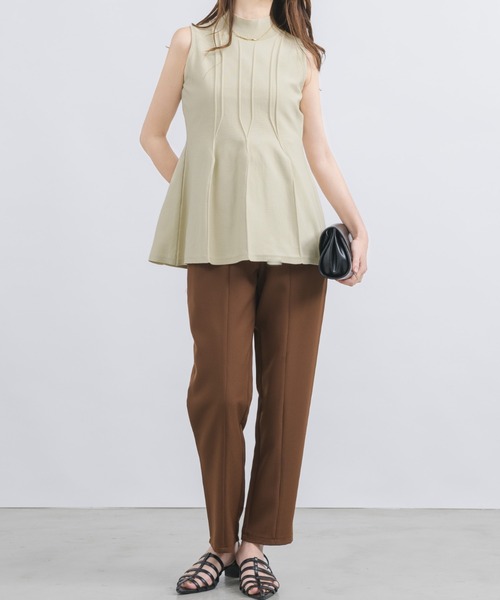 NEUNA（ヌナ）の「【1枚で決まる高見えトップス。】ウエストボリュームラインフリルノースリーブトップス（Tシャツ/カットソー）」 - WEAR