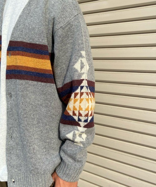 PENDLETON（ペンドルトン）の「PENDLETON/ペンドルトン Vネックカーディガン セーター/ネイティブ柄 ハーディング柄/スリーブロゴ バックロゴ 2575-0002（ニット ...