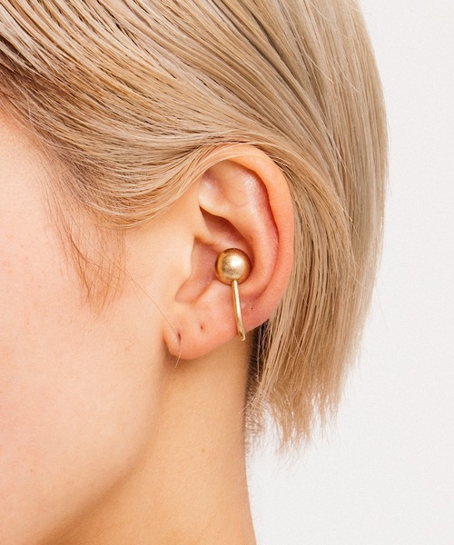 whim（ウィム）の「Ball Ear Cuff-ボールイヤーカフ-（イヤーカフ）」 - WEAR