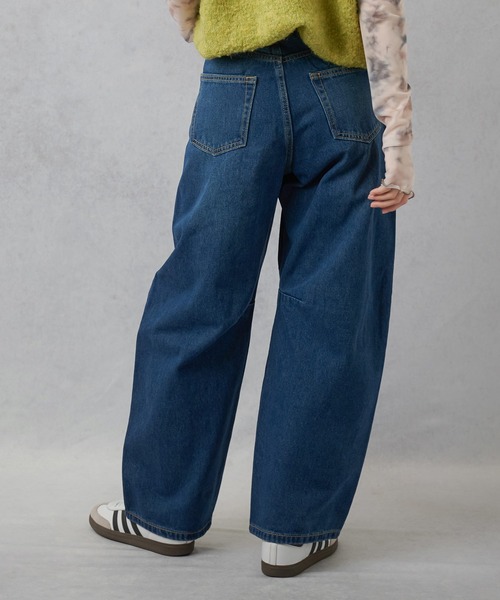 Lull（ルル）の「【Lull / ルル】カーブデニムパンツ（デニムパンツ）」 - WEAR