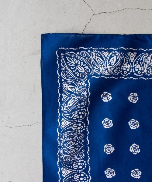 FAF（フェイク アス フラワーズ）の「FAKE AS FLOWERS ROSES PEACE BANDANA（ストール/ショール）」 - WEAR