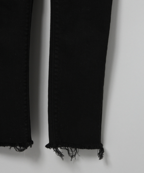 JEANASIS（ジーナシス）の「【WEB限定アイテム】フレイドヘムデニムオーバーオール/764362（サロペット/オーバーオール）」 - WEAR