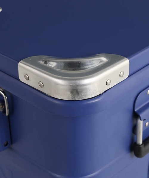 DULTON（ダルトン）の「ALUMINUM CONTAINER ''CONVOY 2'' RC-M NAVY /アルミ コンテナ "コンボイ 2" RC-M ネイビー（収納グッズ）」 - WEAR