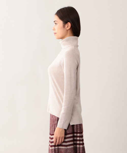 Amaca(アマカ)の「ウールシルクカシミヤタートルネックニット(ニット セーター)」 Wear
