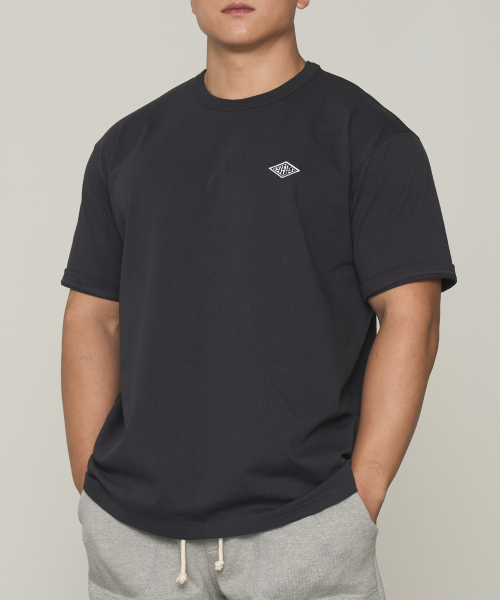 [Vision Park] Logo Regular Fit T-Shirt (Charcoal)（Tシャツ/カットソー）｜KHAKI ...