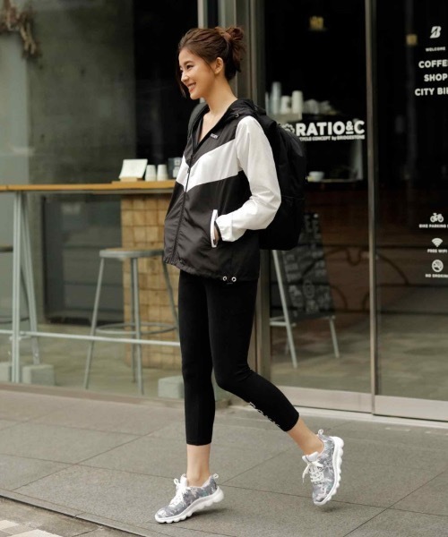 ROXY（ロキシー）の「HORN JACKET/ロキシー ナイロンジャケット フィットネス ランニング ジム ヨガ（ナイロンジャケット ...