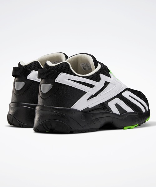 Reebok（リーボック）の「インターバル ロゴ [INTV Logo Shoes] リーボック（スニーカー）」 - WEAR