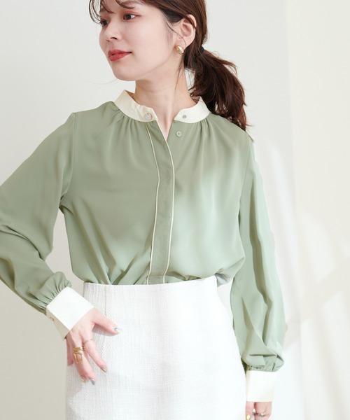 natural couture（ナチュラルクチュール）の「バイカラーデザイン釦ブラウス（シャツ/ブラウス）」 - WEAR