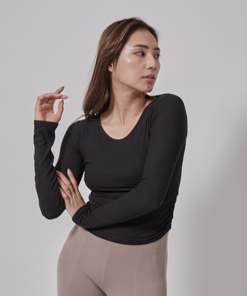 Alo Yoga（アロヨガ）の「【alo】GATHER LONG SLEEVE ギャザーロングスリーブ（Tシャツ/カットソー）」 - WEAR