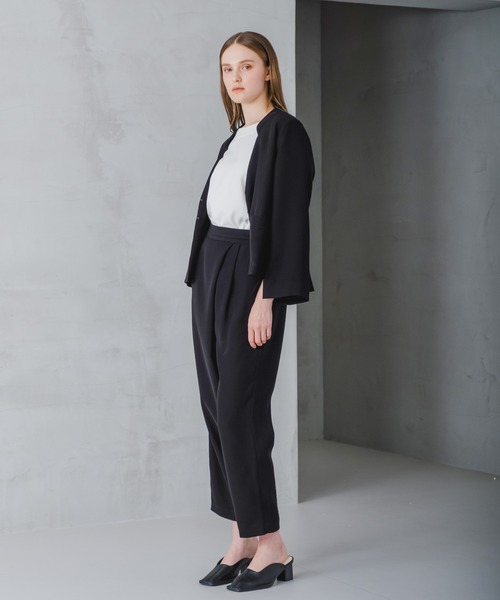 WHYTO.（ホワイト）の「「WHYTO./ホワイト」アシンメトリートラウザー（その他パンツ）」 - WEAR