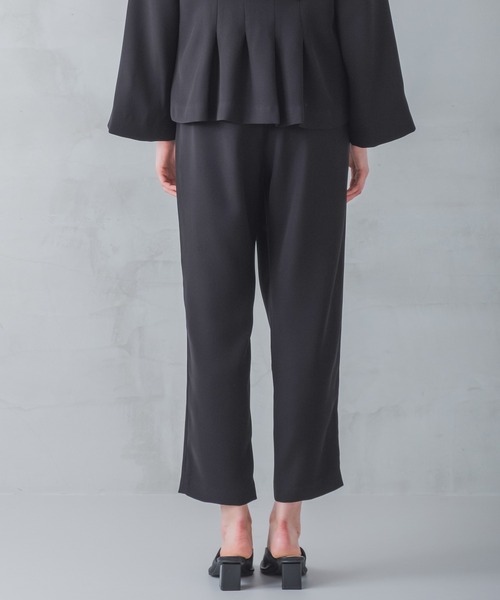 WHYTO.（ホワイト）の「「WHYTO./ホワイト」アシンメトリートラウザー（その他パンツ）」 - WEAR