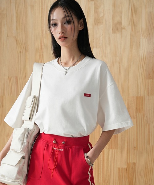 BJHG（ビージャストハグ）の「【BJHG】オーバーサイズ シンプルミニロゴ 半袖Tシャツ（Tシャツ/カットソー）」 - WEAR