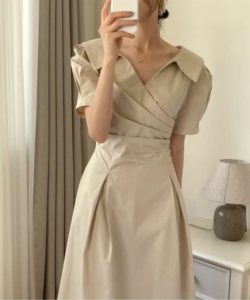 AMAJI（アマジ）の「ラウンドネックパフスリーブワンピース（ワンピース）」 - WEAR