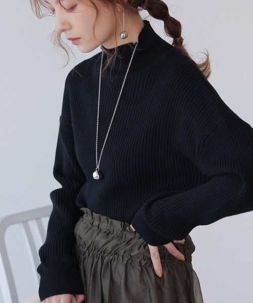frames RAY CASSIN（フレームスレイカズン）の「WEB限定 袖ボリュームリブハイネックニット（ニット/セーター）」 - WEAR