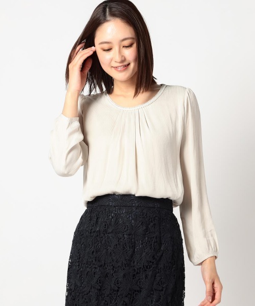 MEW'S REFINED CLOTHES（ミューズリファインドクローズ）の「ストライプビジュー付裏地付ブラウス（シャツ/ブラウス）」 - WEAR