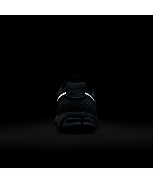 NIKE（ナイキ）の「ナイキ ズーム ボメロ 5 ウィメンズシューズ / Nike Zoom Vomero 5 Women's Shoes ...