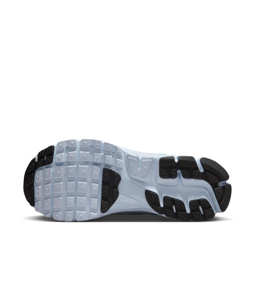 NIKE（ナイキ）の「ナイキ ズーム ボメロ 5 ウィメンズシューズ / Nike Zoom Vomero 5 Women's Shoes ...