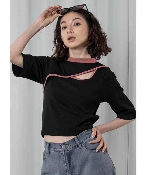 Adoon plain（アドーンプレーン）の「バイカラーネックスリットトップス（Tシャツ/カットソー）」 - WEAR
