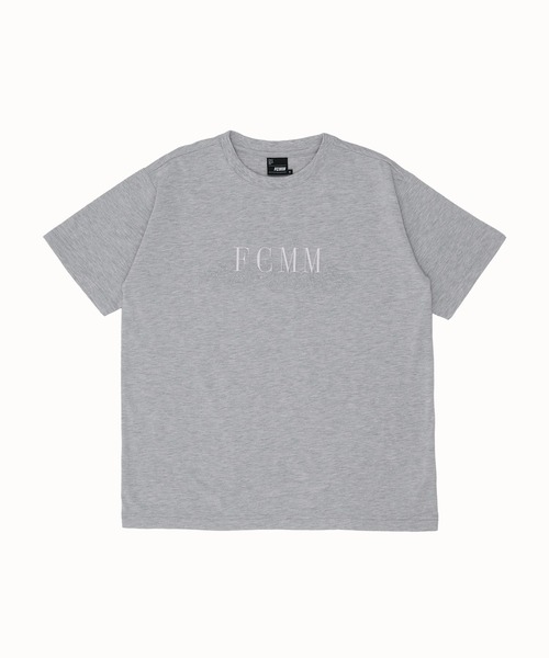FCMM（エフシーエムエム）の「【日本限定アイテム】FLOWER EMBROIDERY S/S TEE/フラワーエンブロイダリーショートスリーブT（Tシャツ/カットソー）」 - WEAR