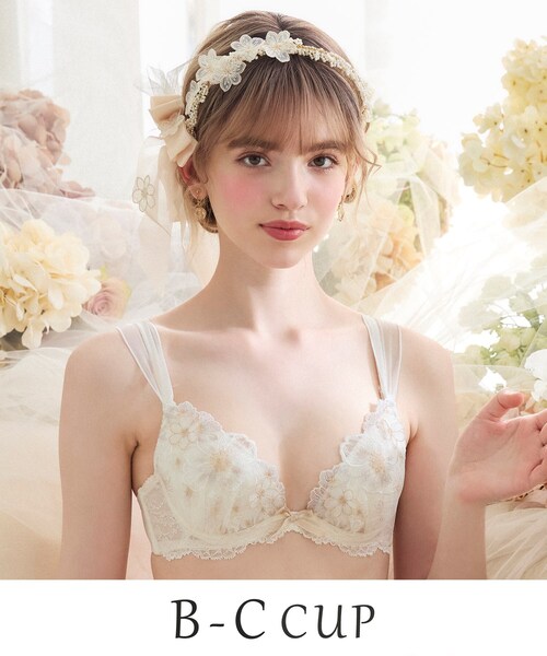 Risa Magli（リサマリ）の「ピア ブラジャー （B-C） ＜リサマリ ミラクル谷間ブラ＞（ブラジャー）」 - WEAR