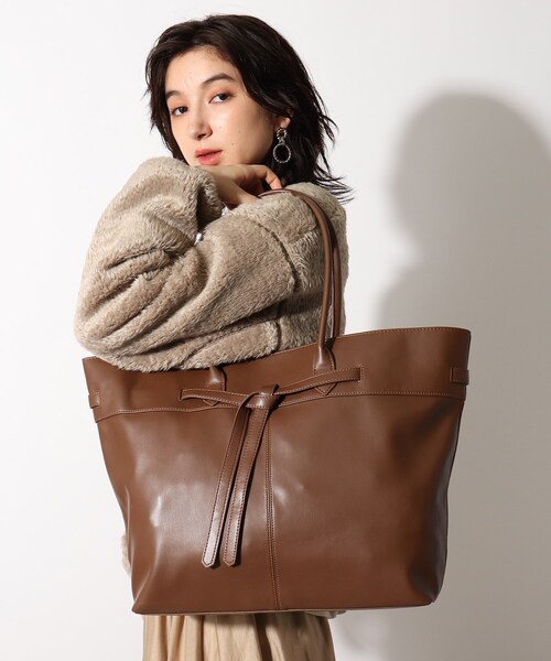 OZOC（オゾック）の「 1枚皮風ビッグトート（トートバッグ）」 - WEAR