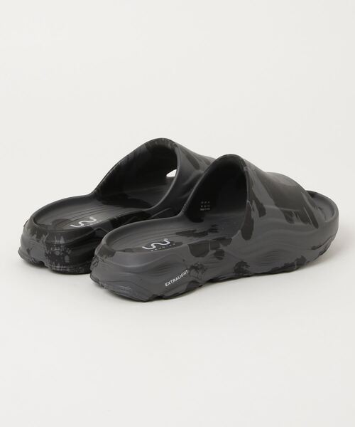 Doubleu（ダブリュー）の「doubleu / ULTRA SPORTY SLIDE - MEN - carbone+black（サンダル）」 - WEAR