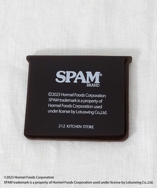 212 KITCHEN STORE（トゥワントゥキッチンストア）の「マグネットSPAM ＜SPAM スパム＞（その他雑貨）」 - WEAR