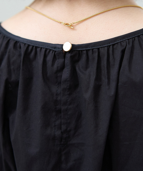 EMMA ROUGE VIF（エマルージュヴィフ）の「【一部店舗限定】シアーシャーリングブラウス（シャツ/ブラウス）」 - WEAR