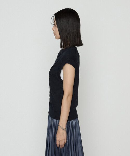 コットンポリエステルリリヤーン ニットベスト（ベスト）｜COMME CA