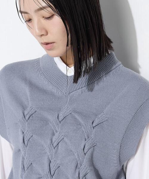 コットンポリエステルリリヤーン ニットベスト（ベスト）｜COMME CA