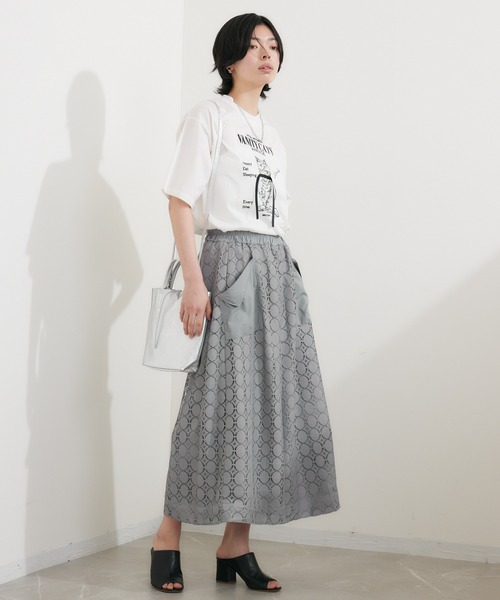 doll up oops（ドールアップウップス）の「doll up oops VANITY CAT Tシャツ（Tシャツ/カットソー）」 - WEAR