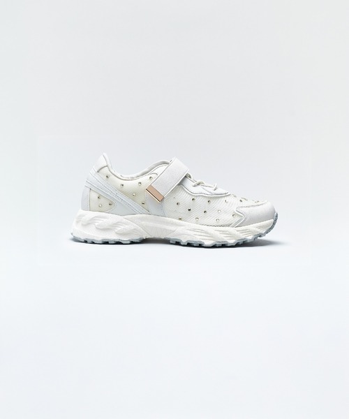 Lucida（ルシーダ）の「【25SS新作】ジュエルベルクロスニーカー/Wazn（スニーカー）」 - WEAR