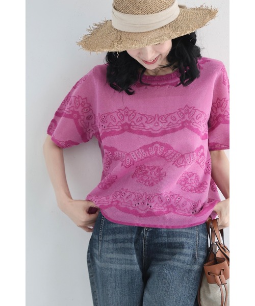 ささやかに煌めくレース柄のサマーニットプルオーバートップス（ニット