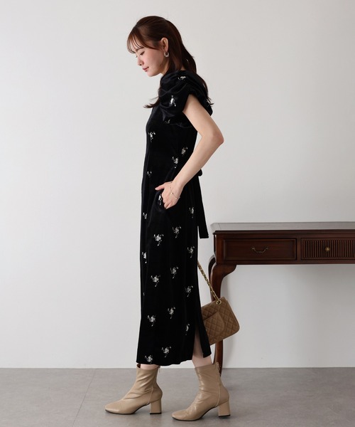 フラワー刺繍ハートネックベロアワンピース 結婚式 成人式 二次会