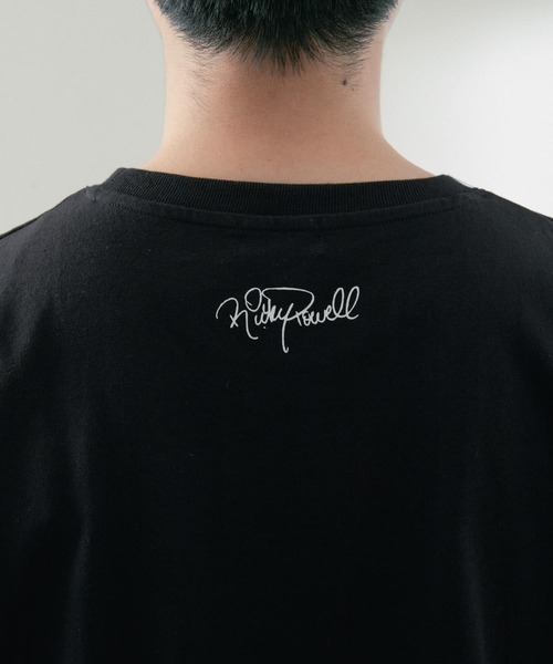 ITEMS URBANRESEARCH（アイテムズ アーバンリサーチ）の「RICKY POWELL Photo Tshirts（Tシャツ ...