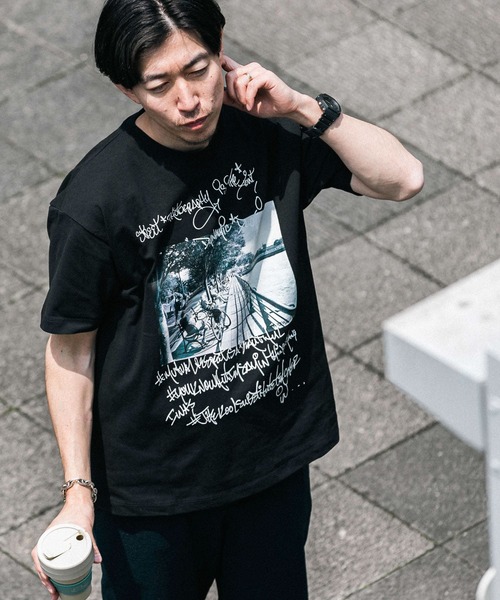 ITEMS URBANRESEARCH（アイテムズ アーバンリサーチ）の「RICKY POWELL Photo Tshirts（Tシャツ ...