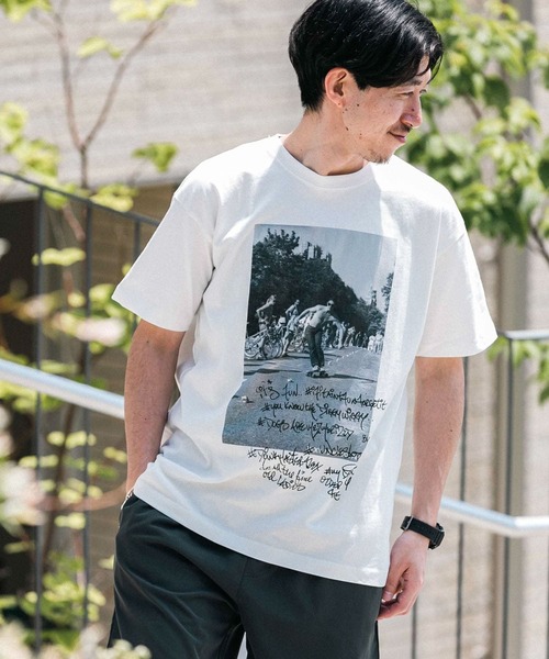 ITEMS URBANRESEARCH（アイテムズ アーバンリサーチ）の「RICKY POWELL Photo Tshirts（Tシャツ ...