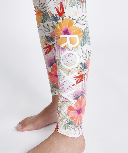 ROXY（ロキシー）の「FIREWORK LEGGINGS/ロキシー総柄レギンス・ラッシュガード（ラッシュガード）」 - WEAR