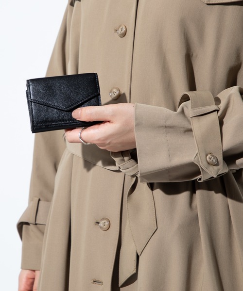 GUIONNET（ギオネ）の「GUIONNET COMPACT WALLET PITAPATA ギオネ 3つ折り 本革 財布 ピタパタ（財布 ...