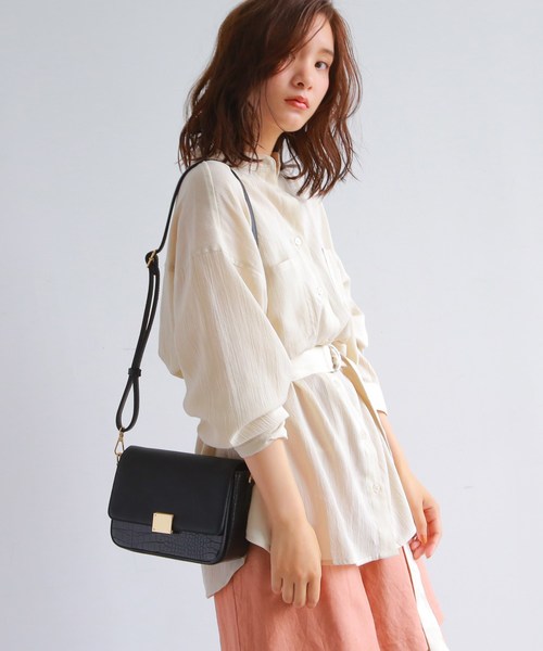 OZOC（オゾック）の「 [2WAY]型押しフラップショルダーバッグ（ショルダーバッグ）」 - WEAR