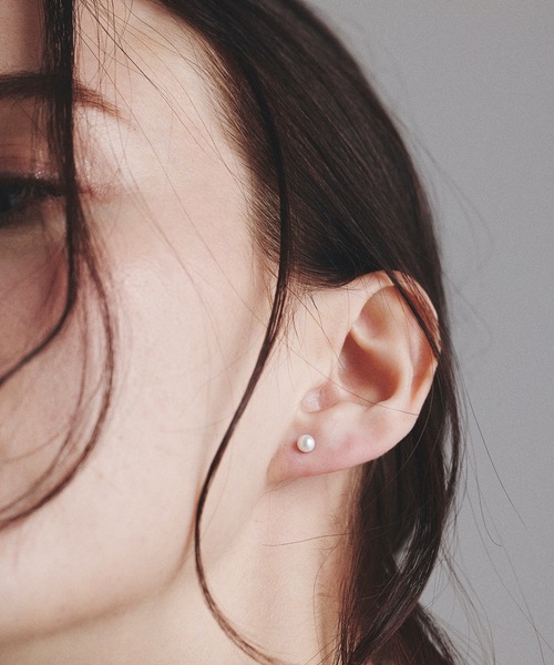 9ban（キューバン）の「【9ban】キューバン/Mini Perl pierce（ピアス（両耳用））」 - WEAR